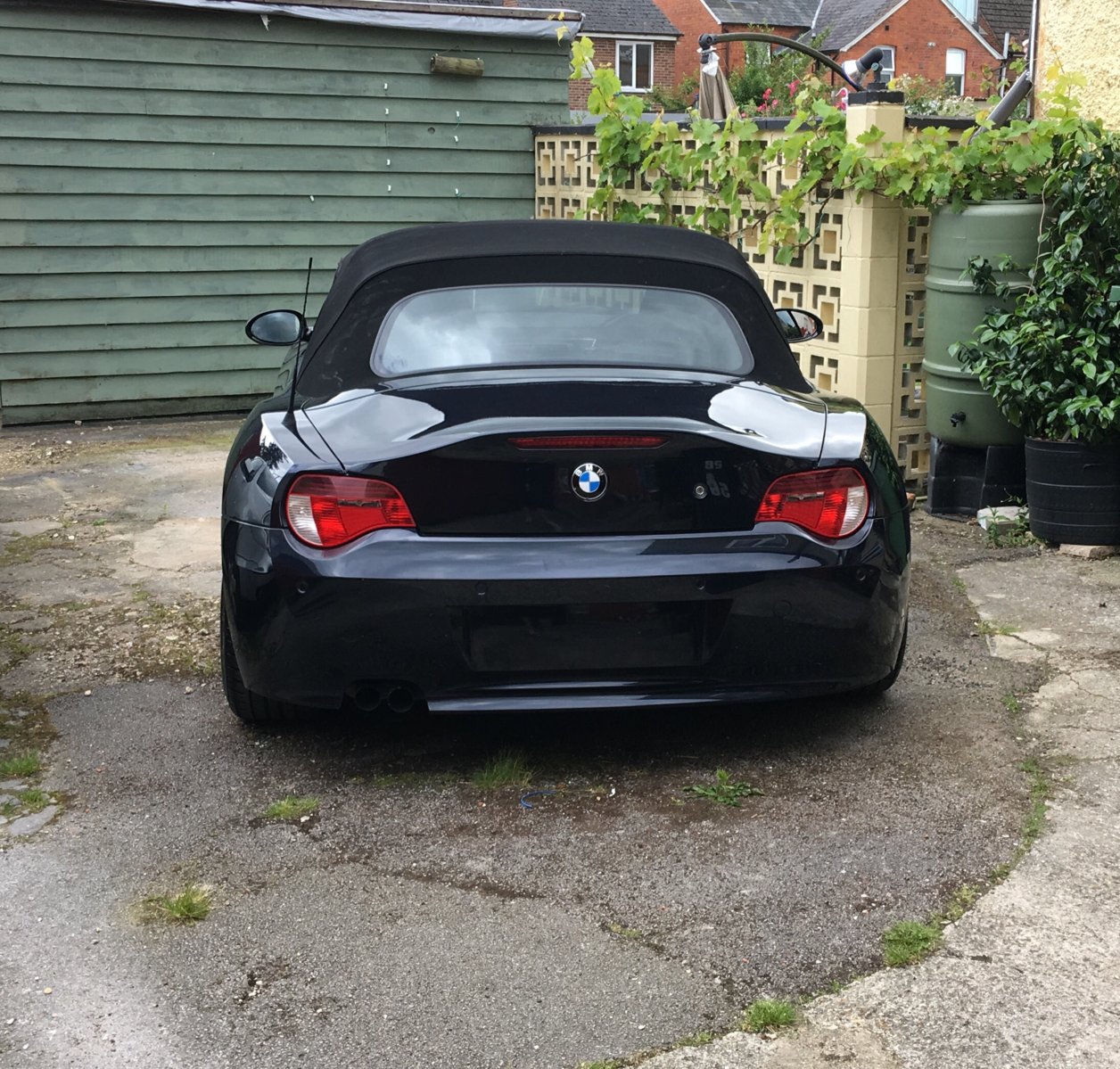 Looks awesome without a rear reg plate | BMW Z1 Z4 Z8 Z3 Forum and ...